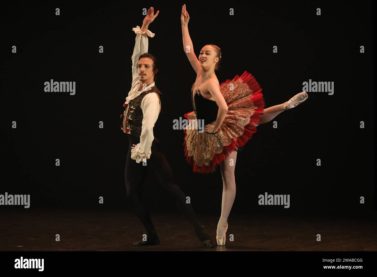 Alexandra cardinal opera ballet production hi-res stock photography and ...