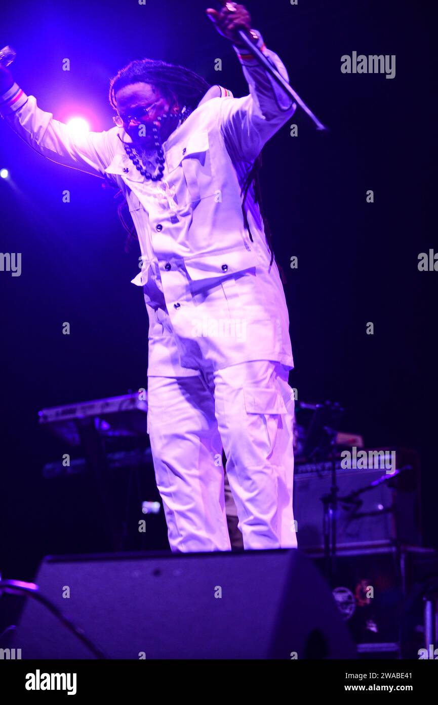 MIRAMAR, FLORIDA - DECEMBER 31: Roots Reggae singer Luciano, performs ...