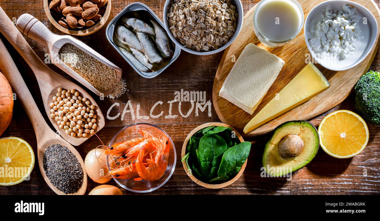 Composition with food products rich in calcium Stock Photo - Alamy