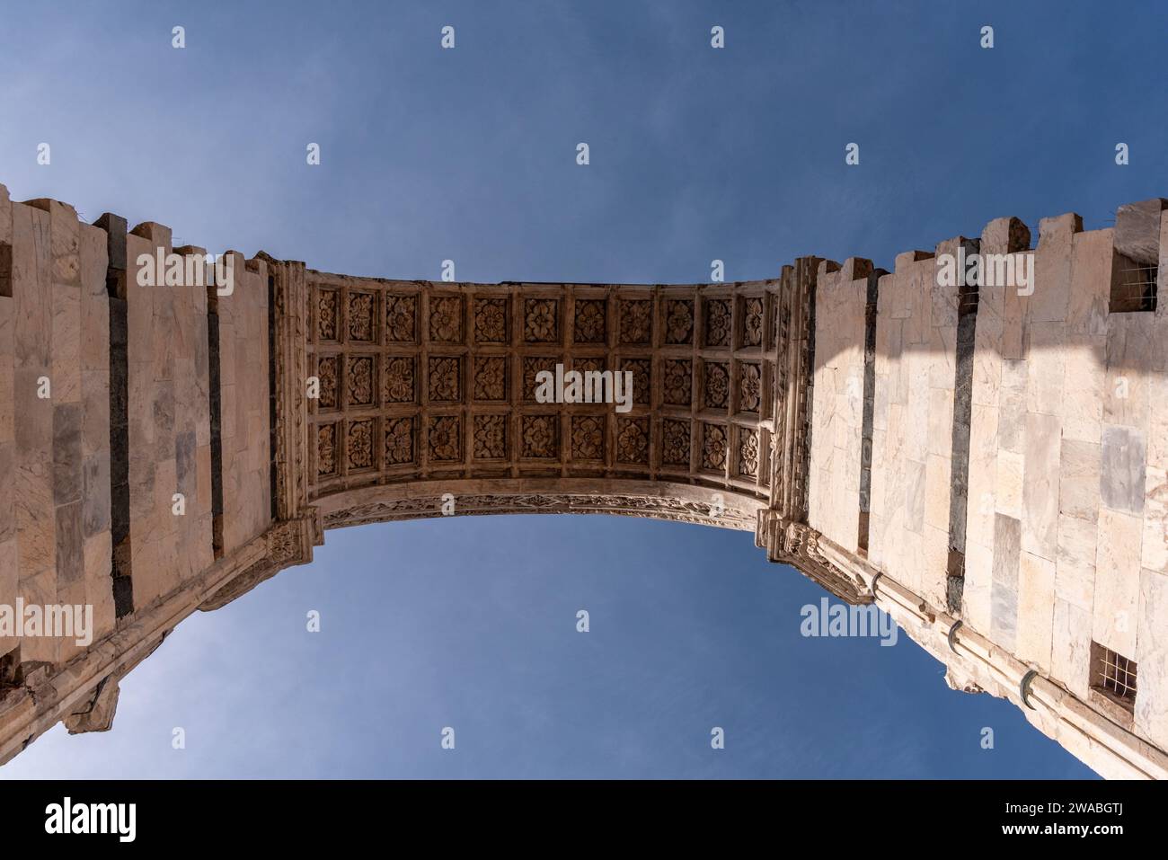 View up to the high arch at the Facciatone panoramic viewpoint in Siena, Italy Stock Photo - Alamy