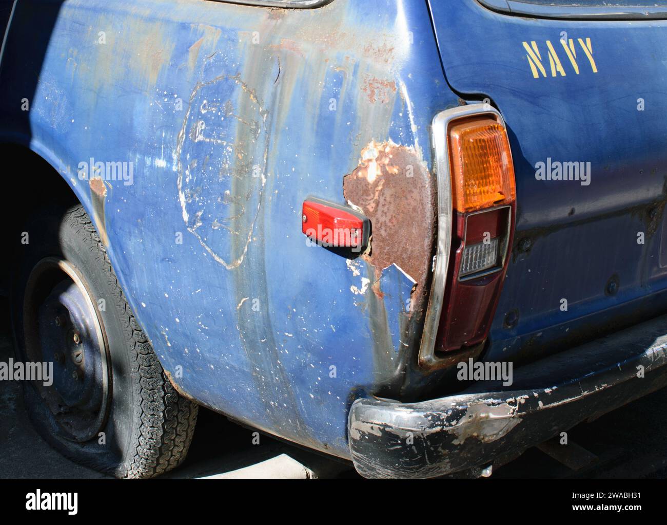 Navy car hi-res stock photography and images - Alamy