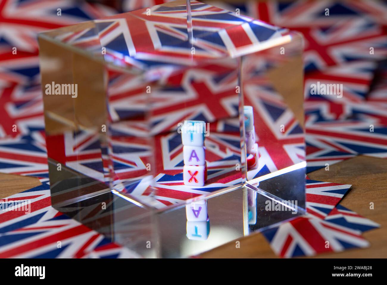 Pay cube hi-res stock photography and images - Alamy