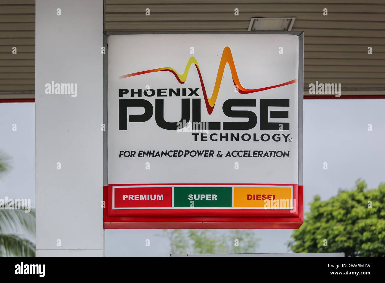 Philippine gas station signage : Phoenix Petroleum Pulse Technology for enhanced power ...