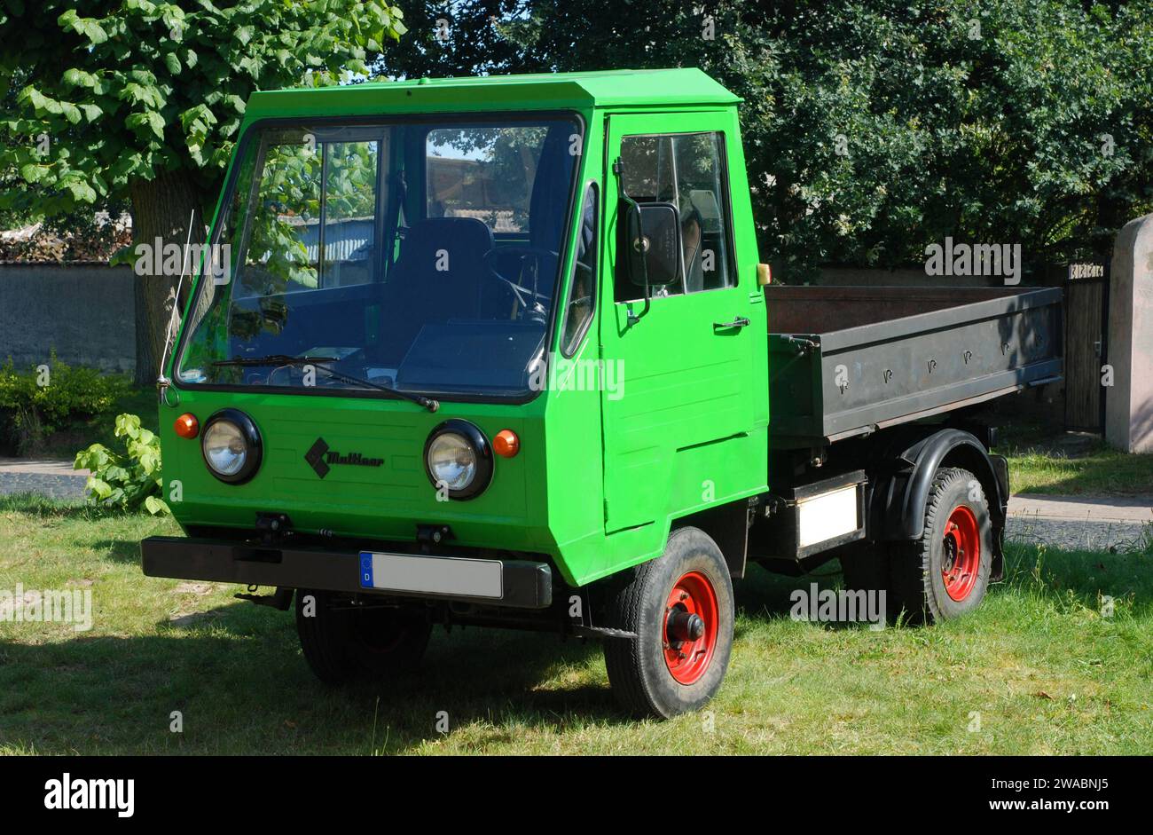 Fahrzeugbau hi-res stock photography and images - Alamy