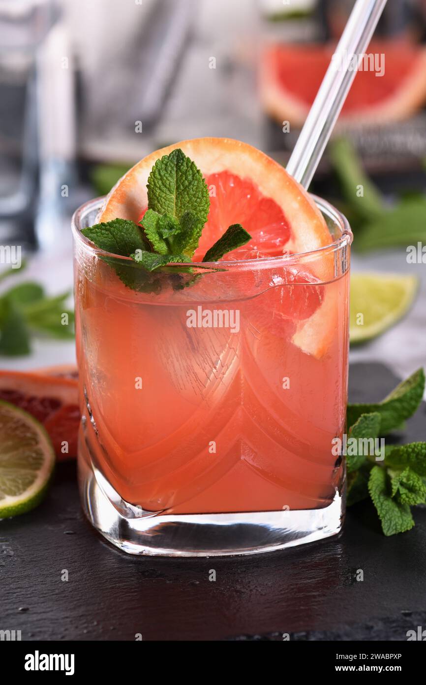 Citrus notes hi-res stock photography and images - Alamy