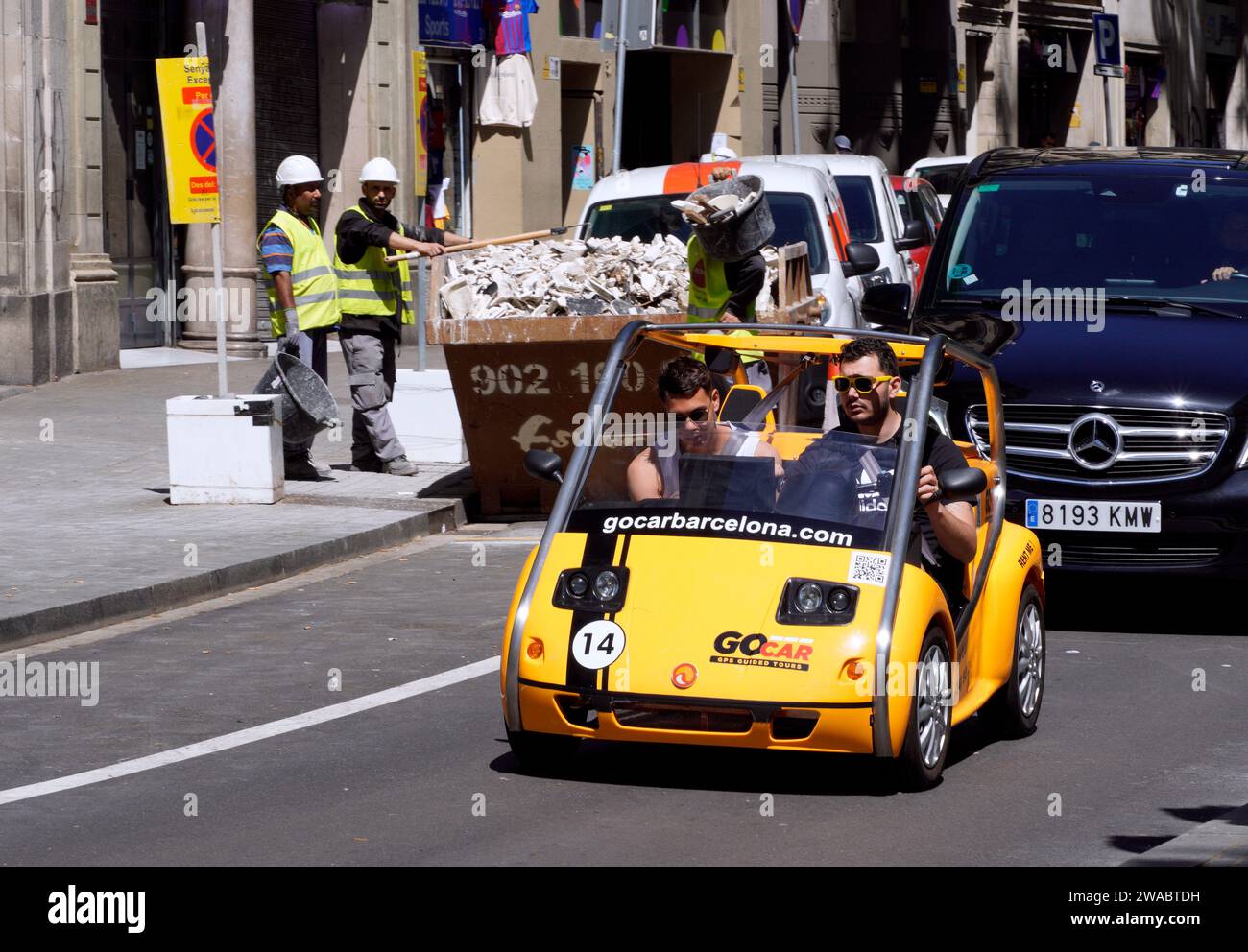 Two seater city car hi-res stock photography and images - Alamy