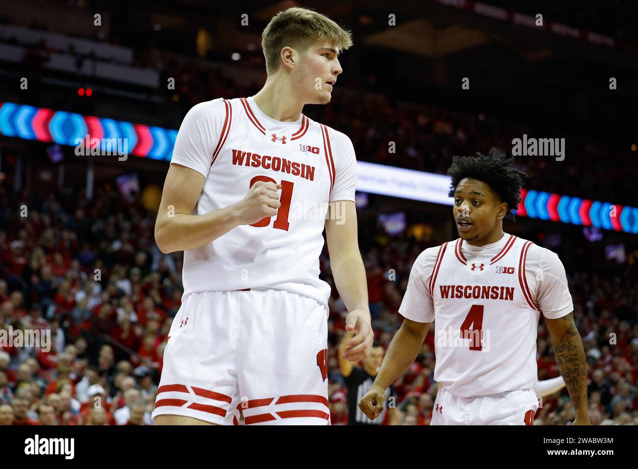 Madison, WI, USA. 2nd Jan, 2024. Wisconsin Badgers forward Nolan Winter ...