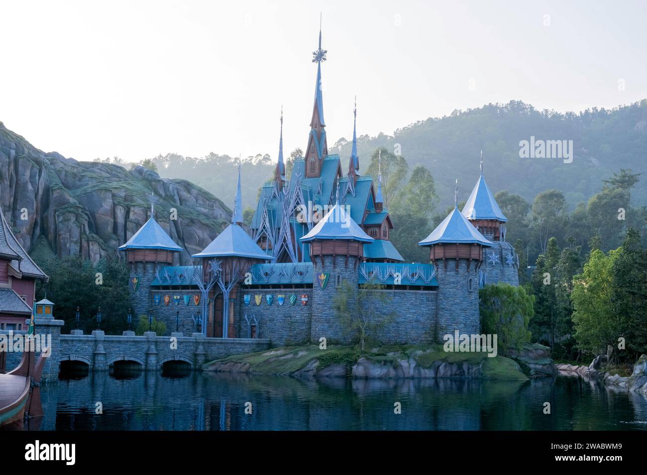 Hong kong disneyland, frozen castle Stock Photo - Alamy