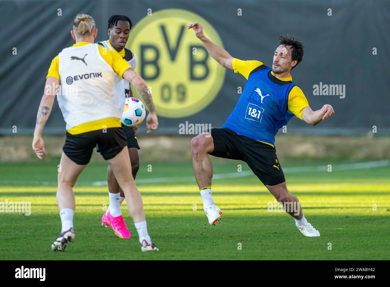 Marbella, Spanien. 03rd Jan, 2024. Fußball: 1. Bundesliga, Saison 2023/2024, Trainingslager von ...
