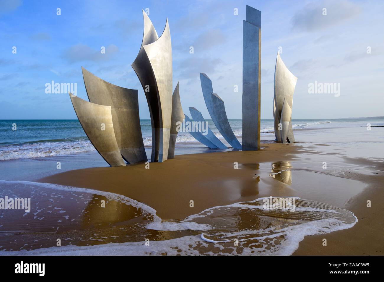 D day world war 2 beach sea hi-res stock photography and images - Alamy