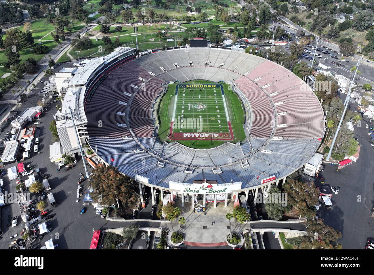 Michigan wolverines stadium hi-res stock photography and images - Alamy