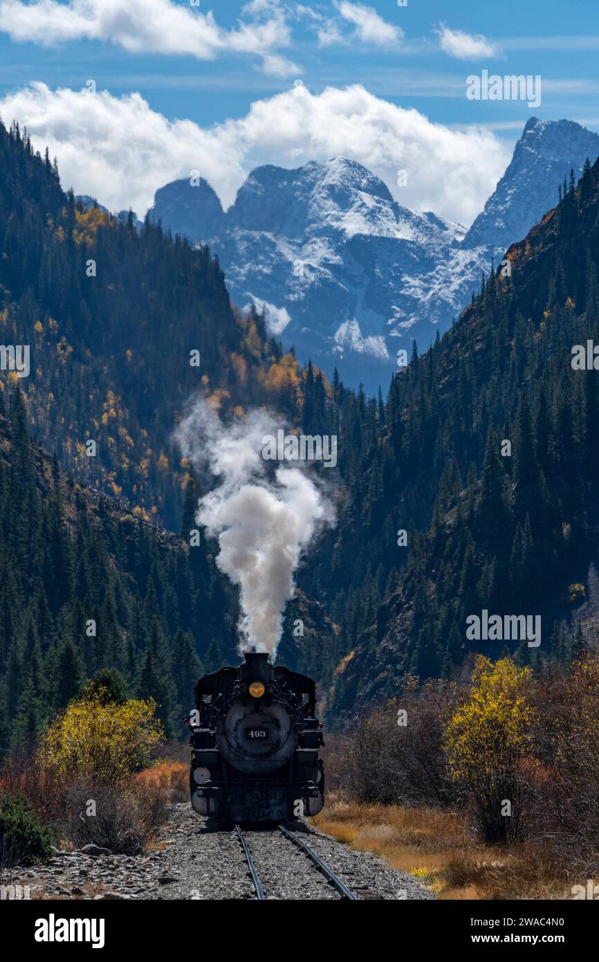 The Durango & Silverton locomotive pulls the train into Silverton ...