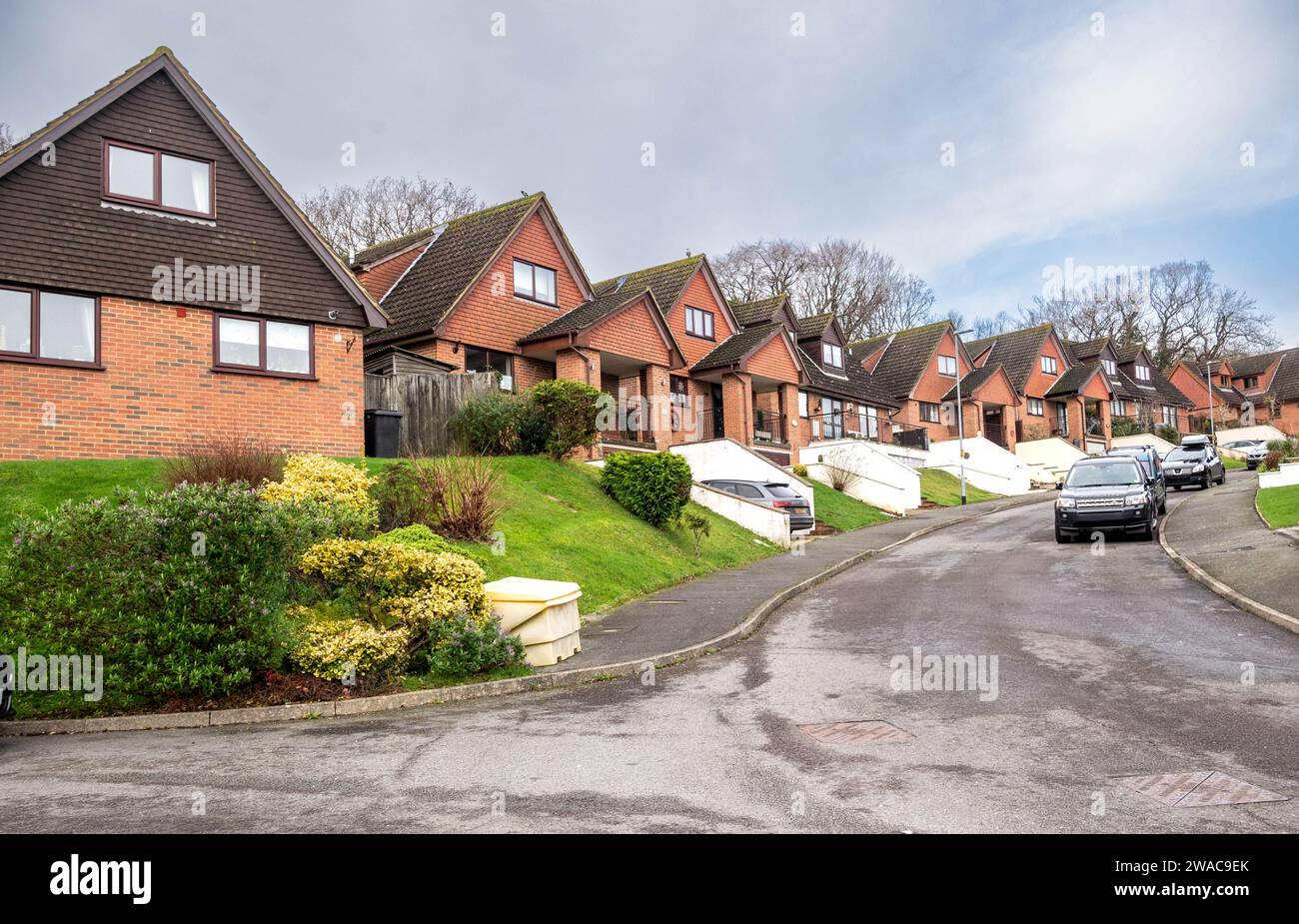 Builds houses hi-res stock photography and images - Alamy