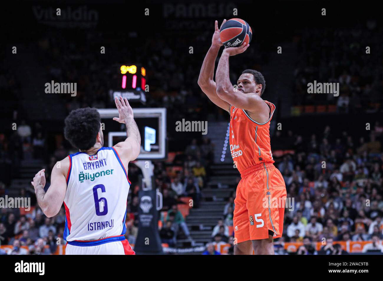 Valencia, Spain. 03rd Jan, 2024. # 5 Anderson Justin (Valencia Basket ...