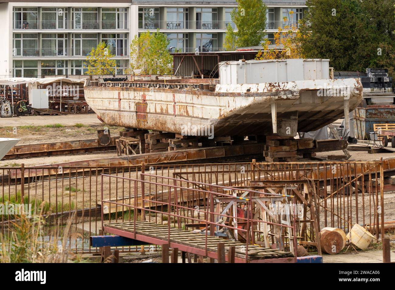Rusty shipwreck hi-res stock photography and images - Alamy