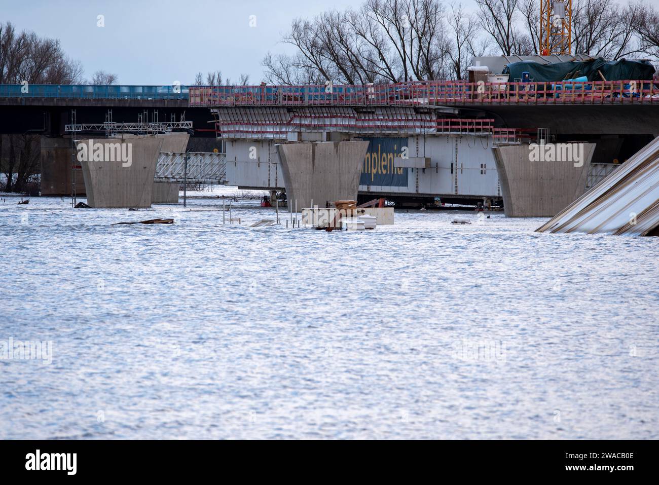 Wittenberge, Germany. 03rd Jan, 2024. The Elbe flood has flooded the ...