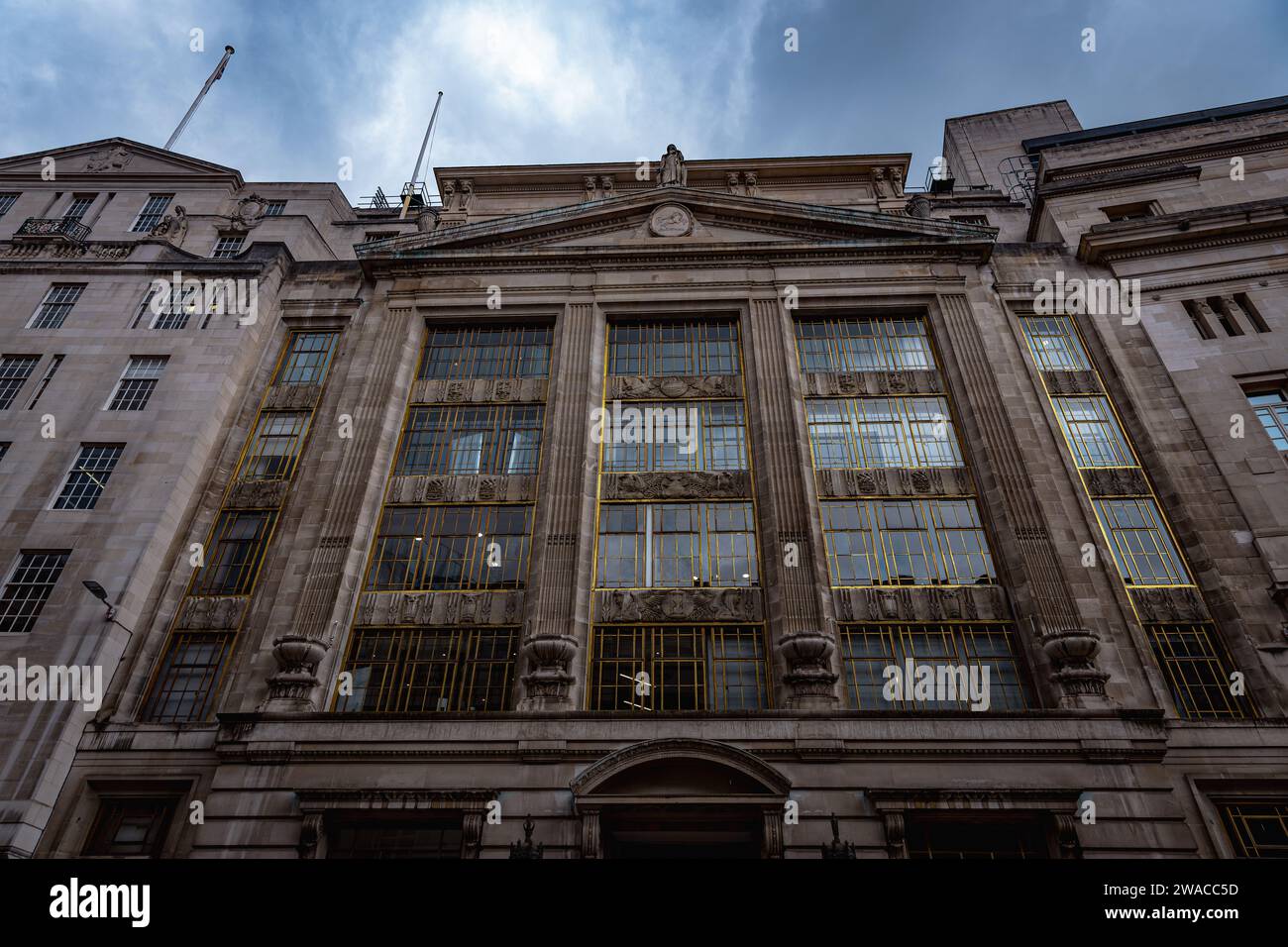 Building spaces hi-res stock photography and images - Alamy