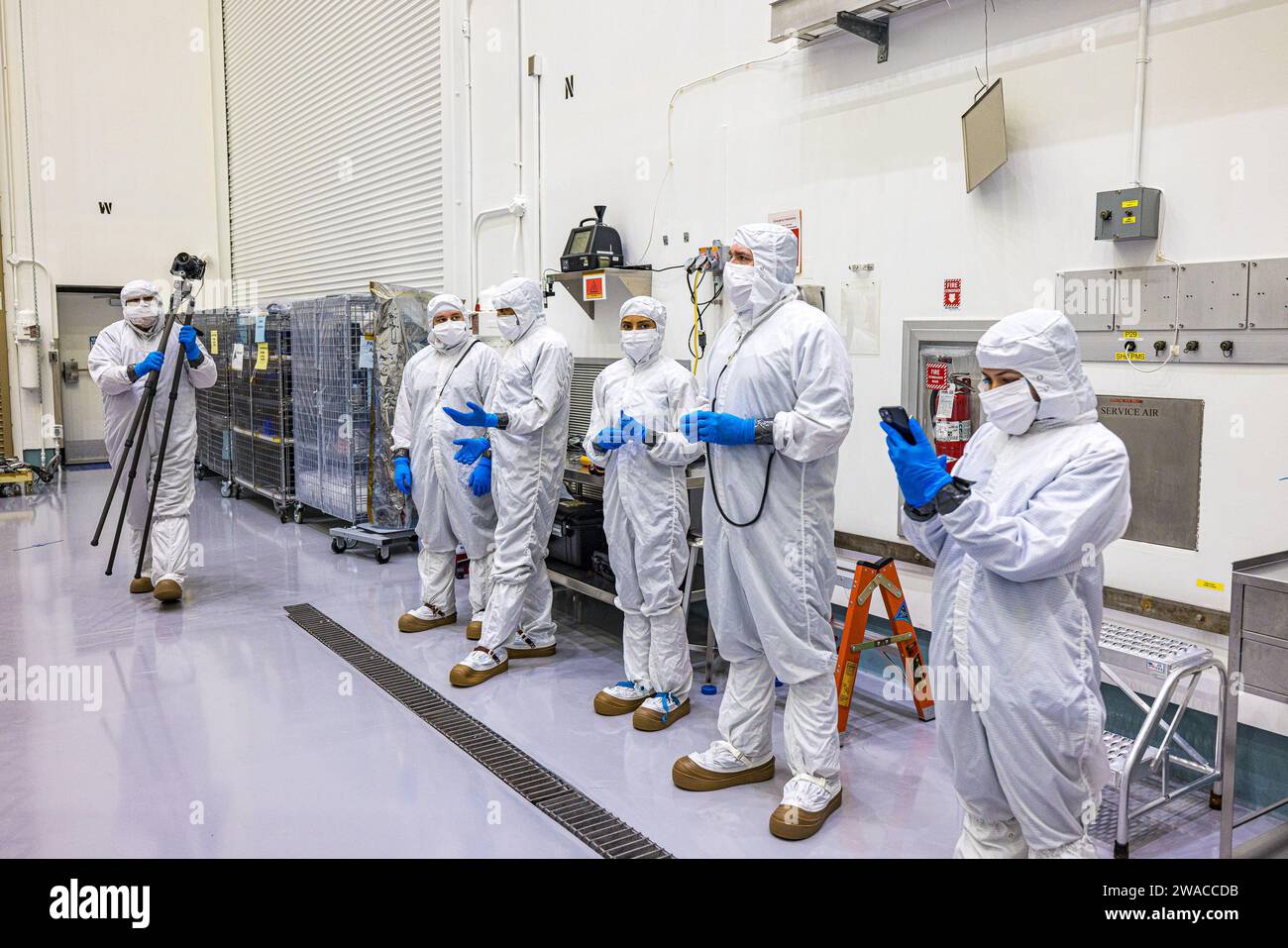 NASA invites media to view the PACE spacecraft set to launch January ...