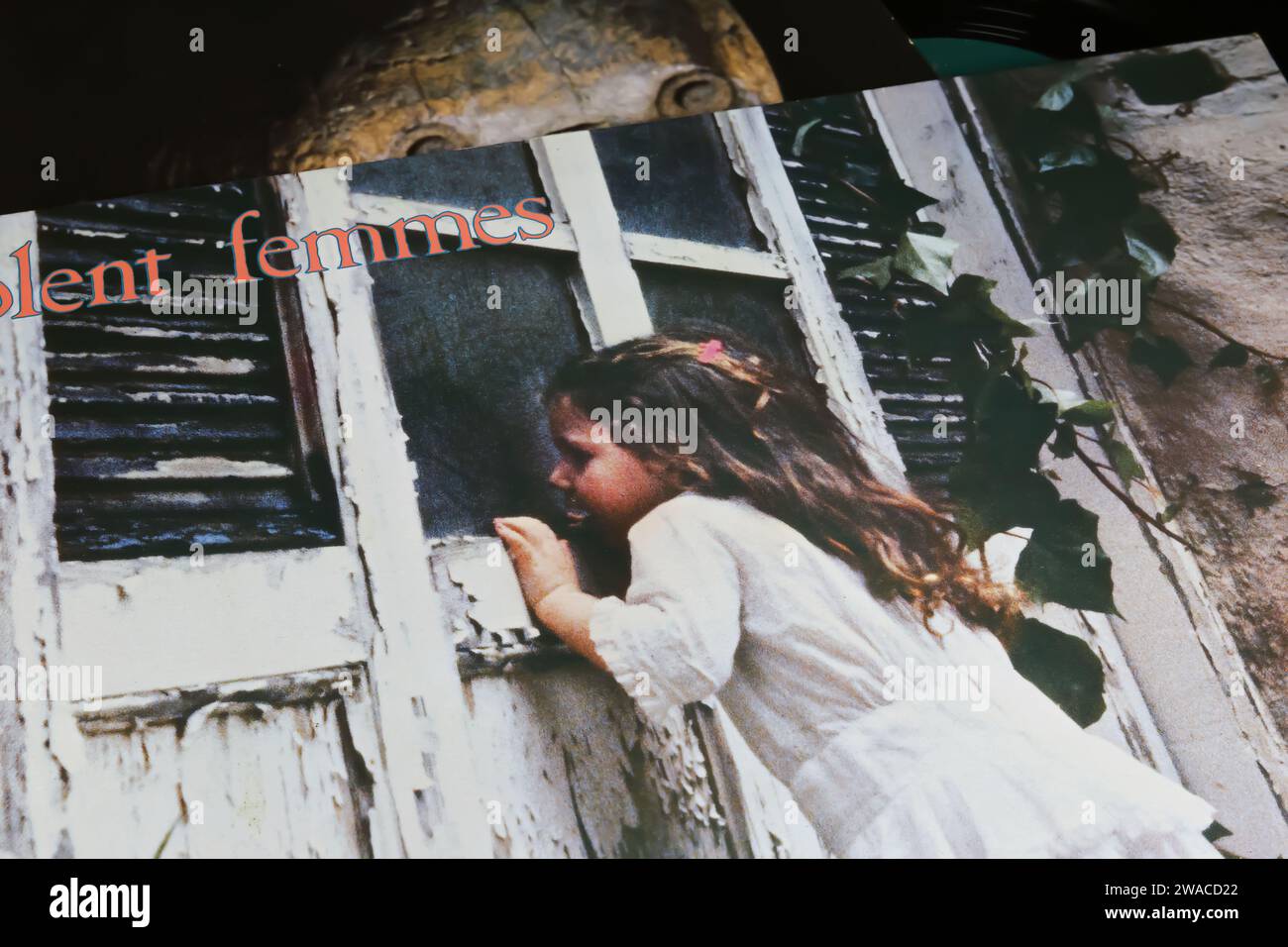 Violent femmes hi-res stock photography and images - Alamy