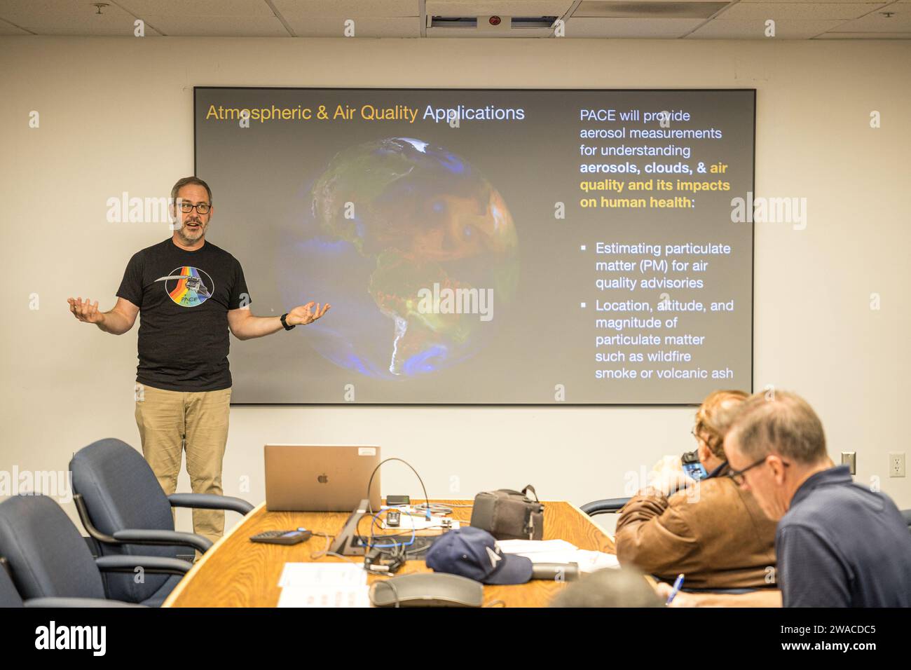 NASA invites media to view the PACE spacecraft set to launch January ...