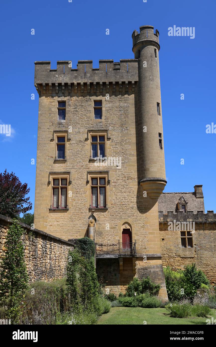 Puymartin Castle in Périgord Noir evokes key eras in French history ...