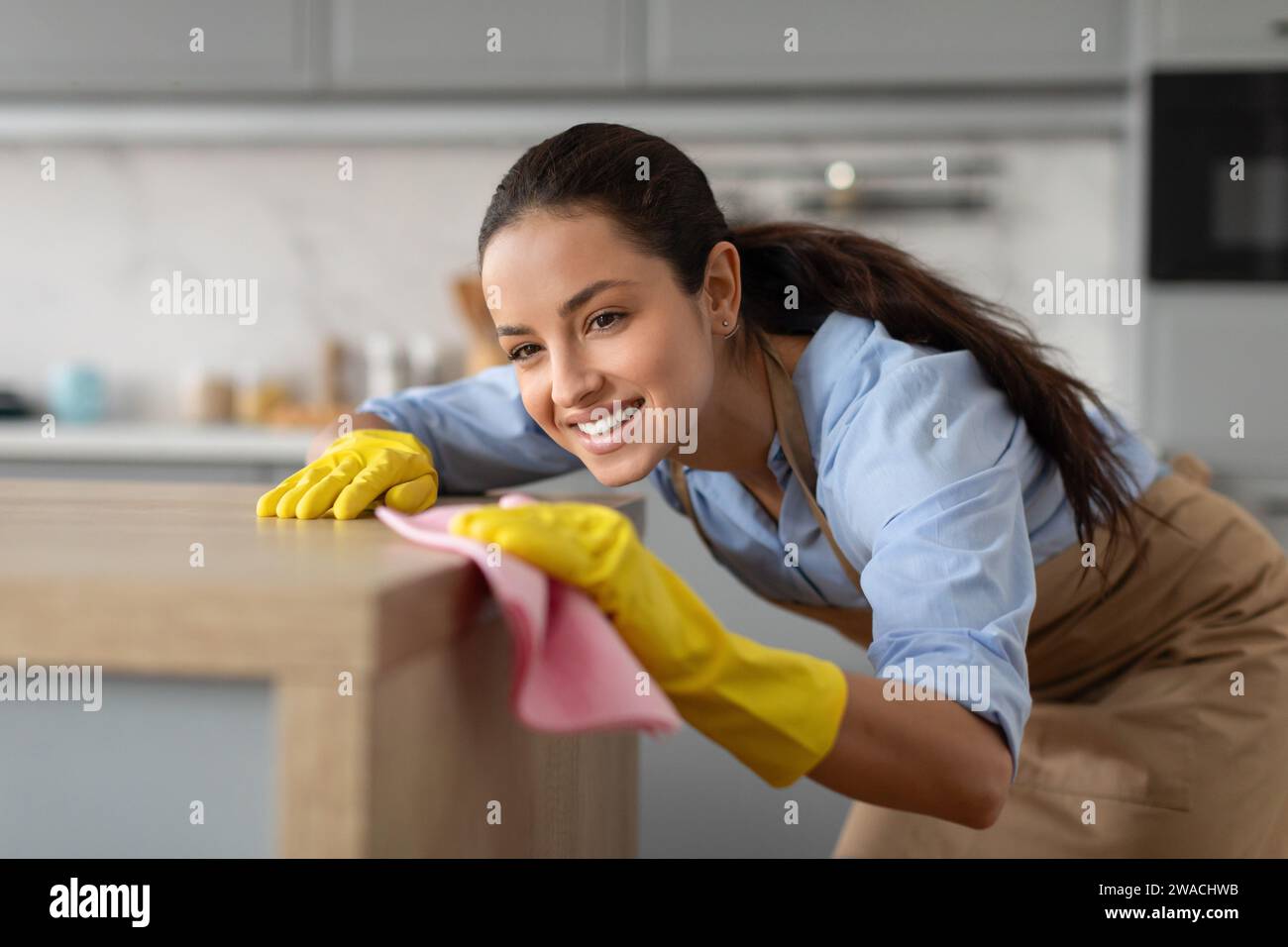 Cleaning lady pink and blue hi-res stock photography and images - Alamy
