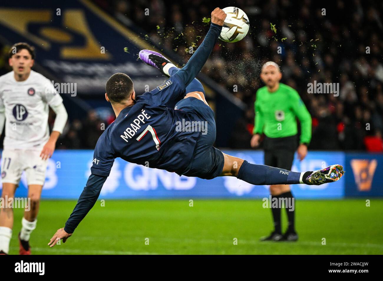 Kylian mbappe trophée hi-res stock photography and images - Alamy