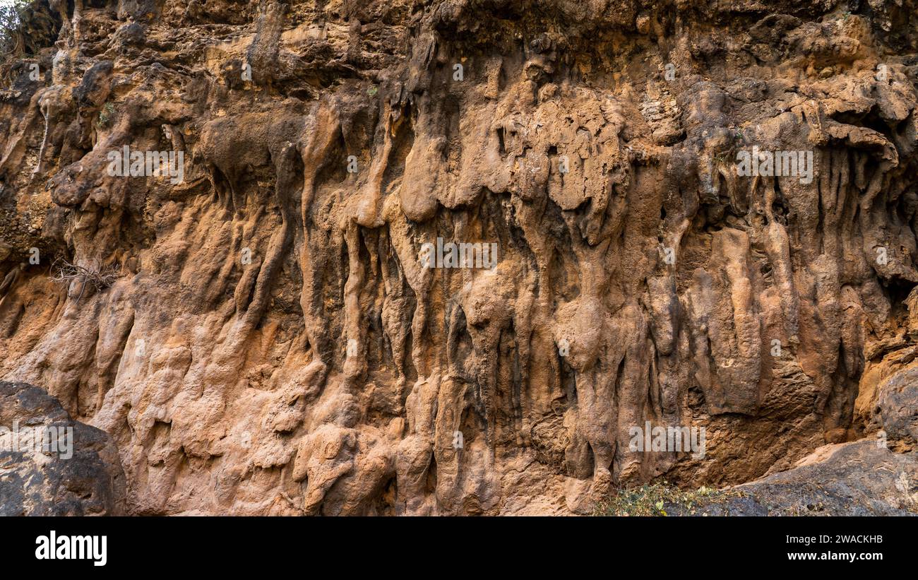layered mountain at Ain Garziz Spring area, geology of oman Stock Photo ...