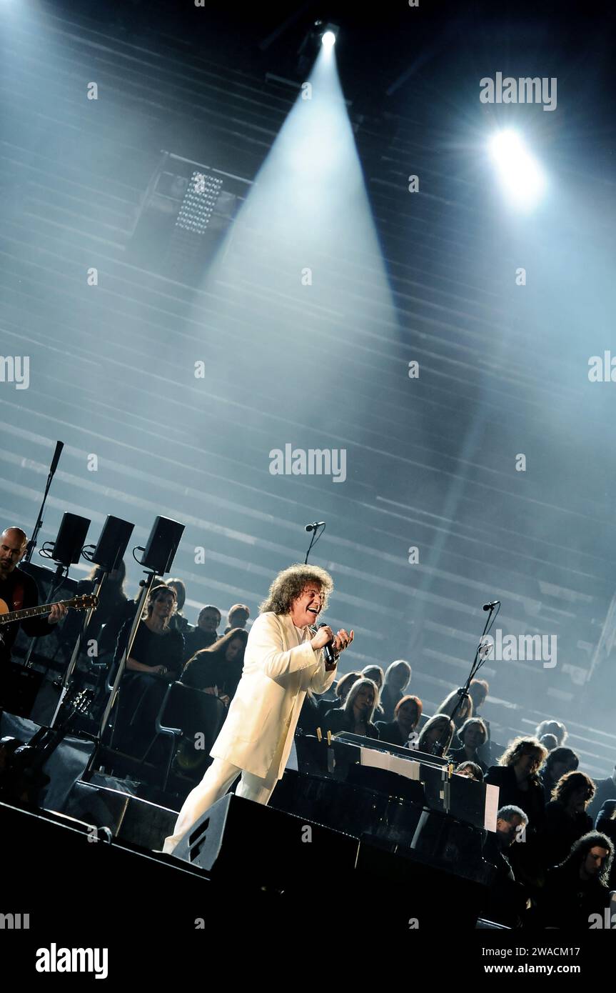 Cocciante arena verona hi-res stock photography and images - Alamy