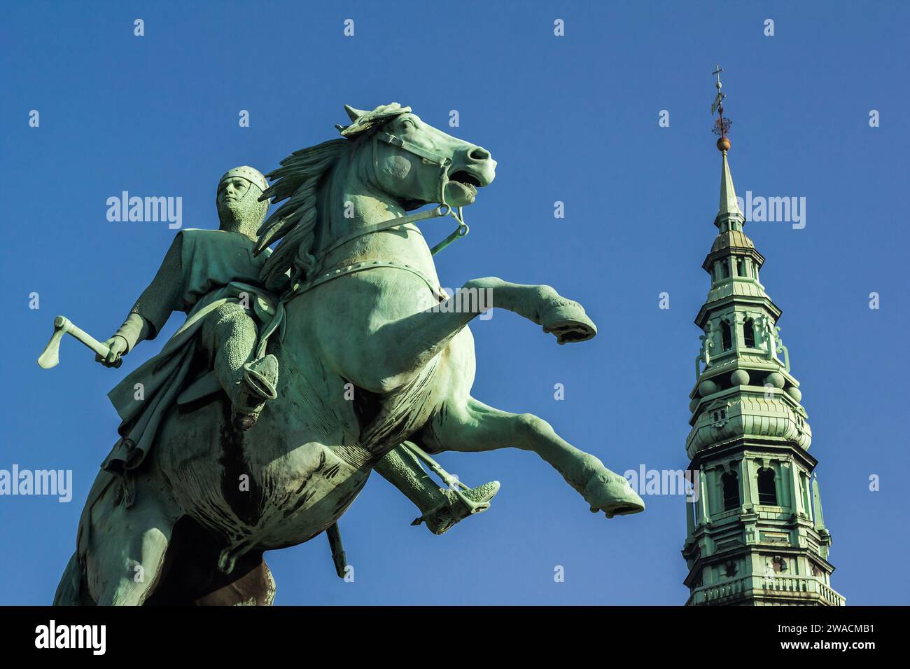Bishop Absalon statue in Hojbro Plads in Copenhagen, Denmark Stock ...