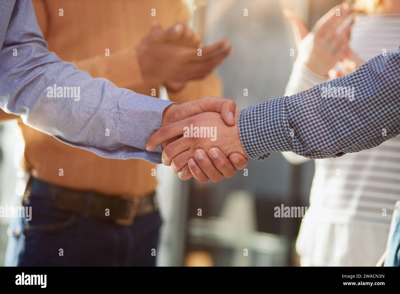 Business people meet shake hands hi-res stock photography and images ...