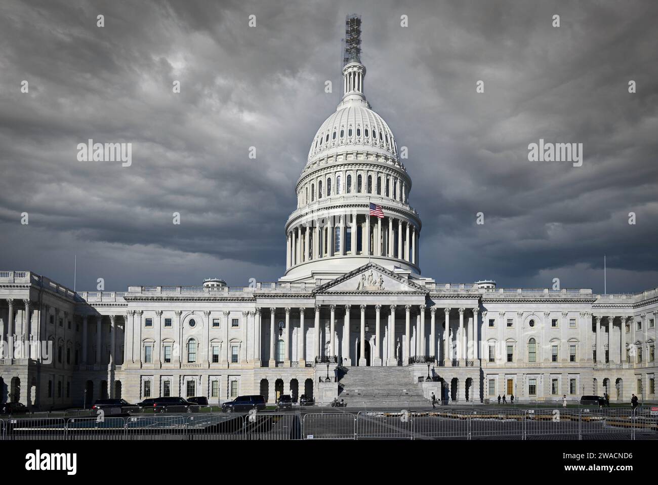 Neoclassical style, the US Capitol Building houses Federal business for ...