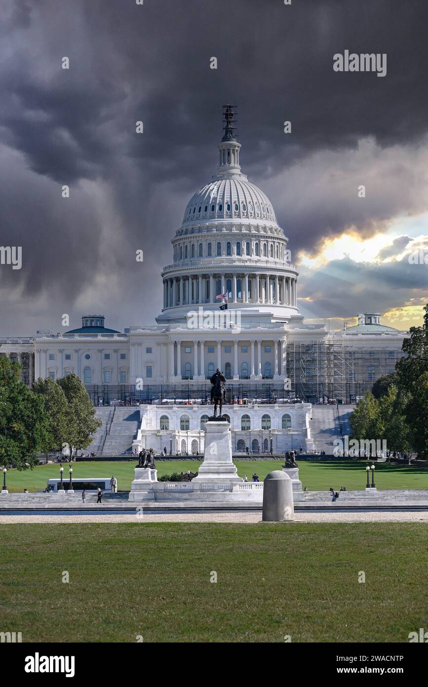 US Capitol Building, built in 19th Century neoclassical style, houses ...