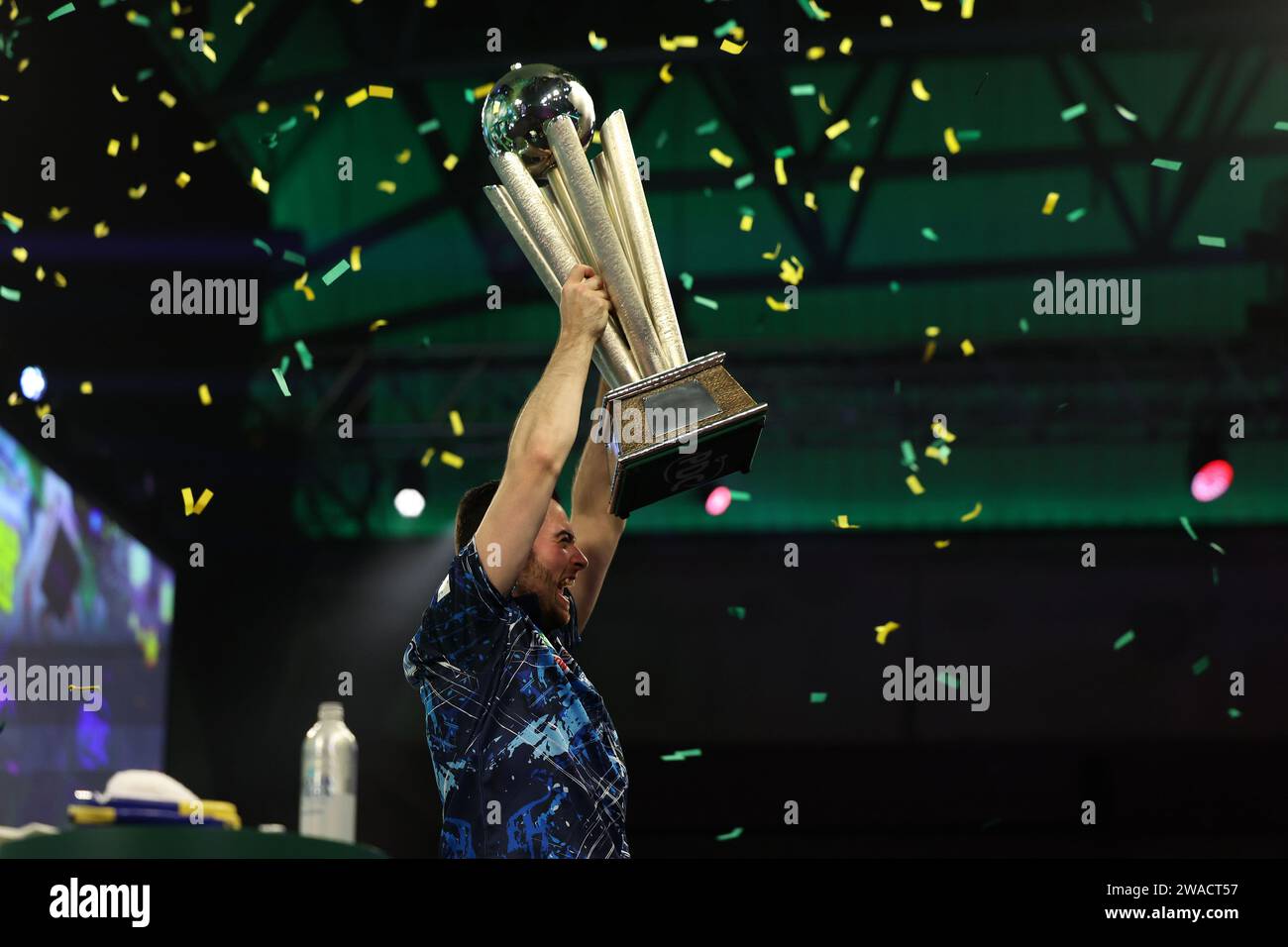 Alexandra Palace, London, UK. 3rd Jan, 2024. 2023/24 PDC Paddy Power ...