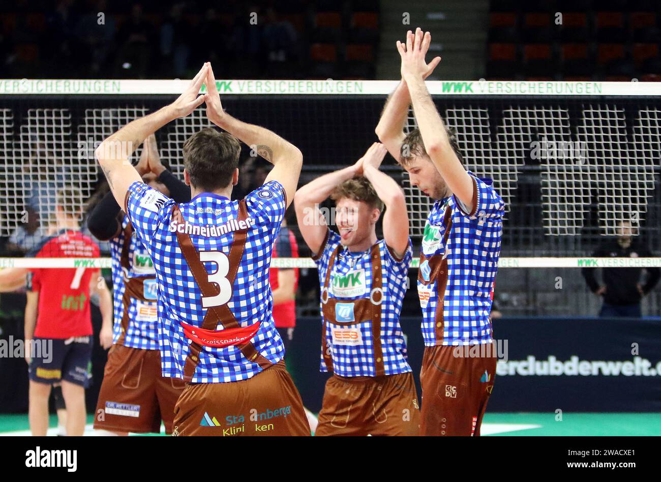 Herrschinger Freude nach Punktgewinn, He-Volleyballl, Bundesliga 20223/ ...