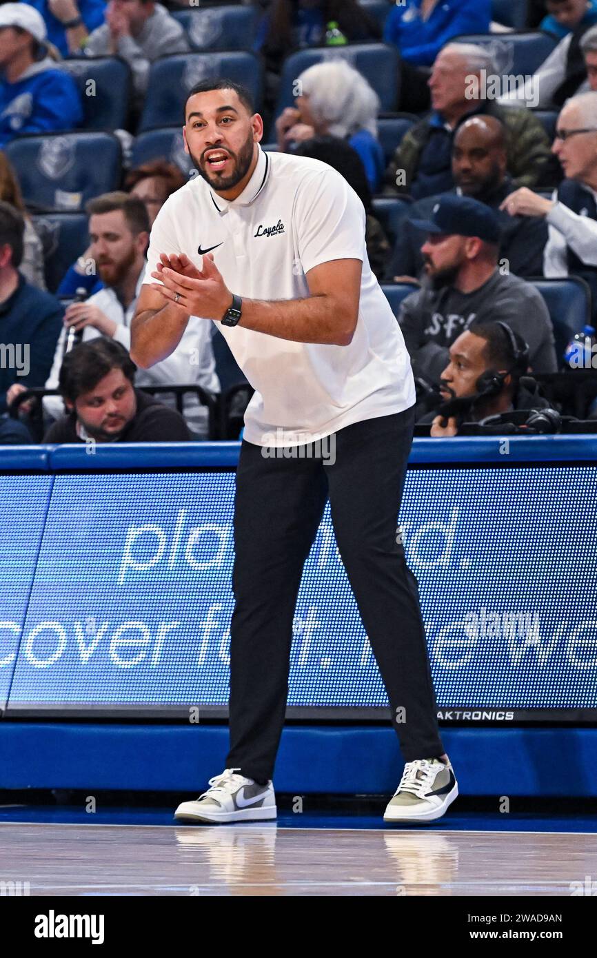 JANUARY 03, 2024: Loyola (Il) Ramblers head coach Drew Valentine cheers ...
