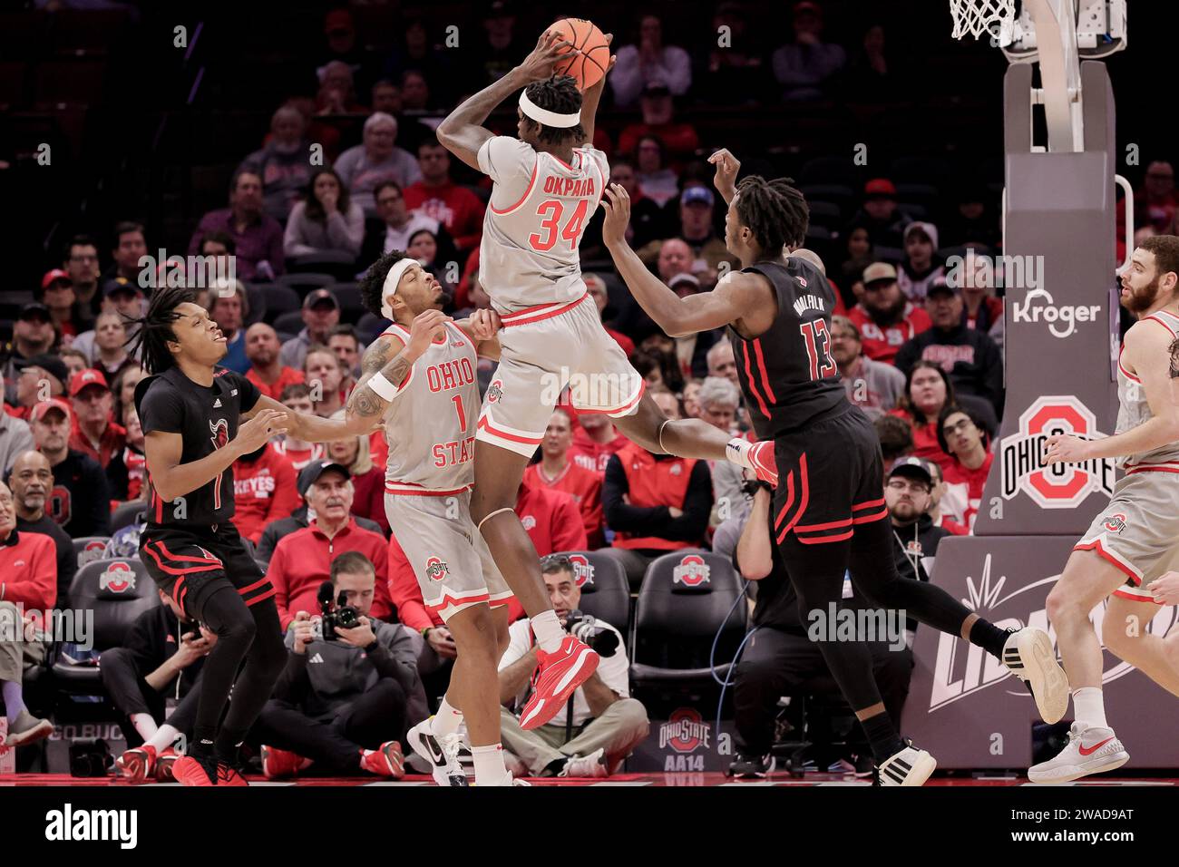 Columbus, Ohio, USA. 4th Jan, 2024. Ohio State Buckeyes center Felix ...