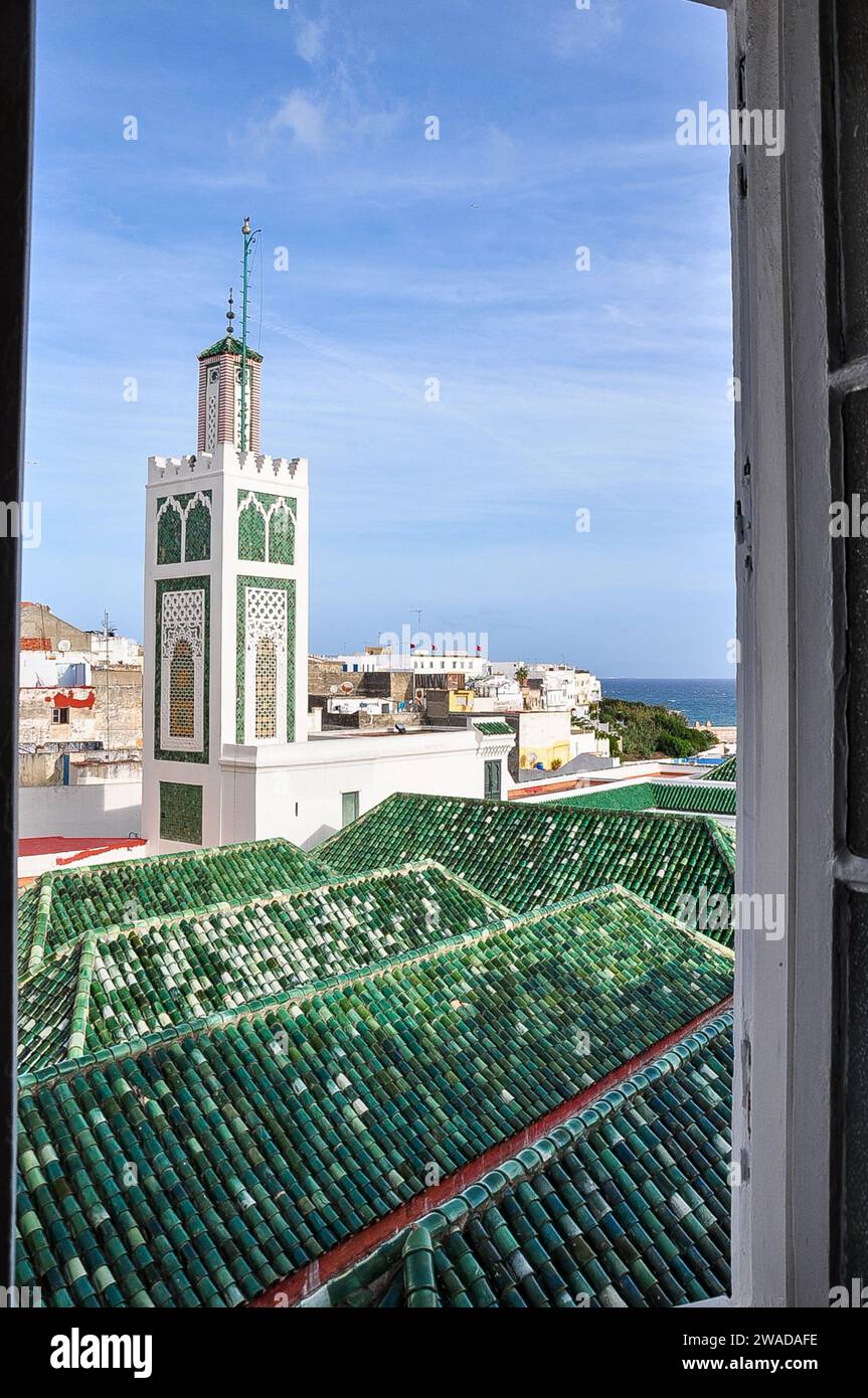 Gran mezquita de tanger hi-res stock photography and images - Alamy