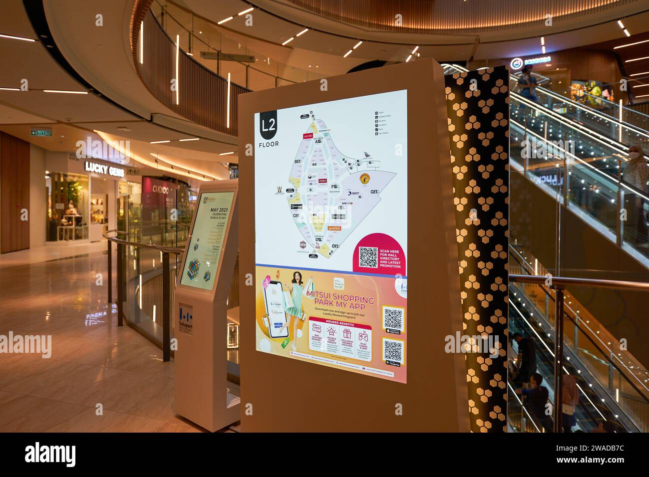 Machine shop layout hi-res stock photography and images - Alamy