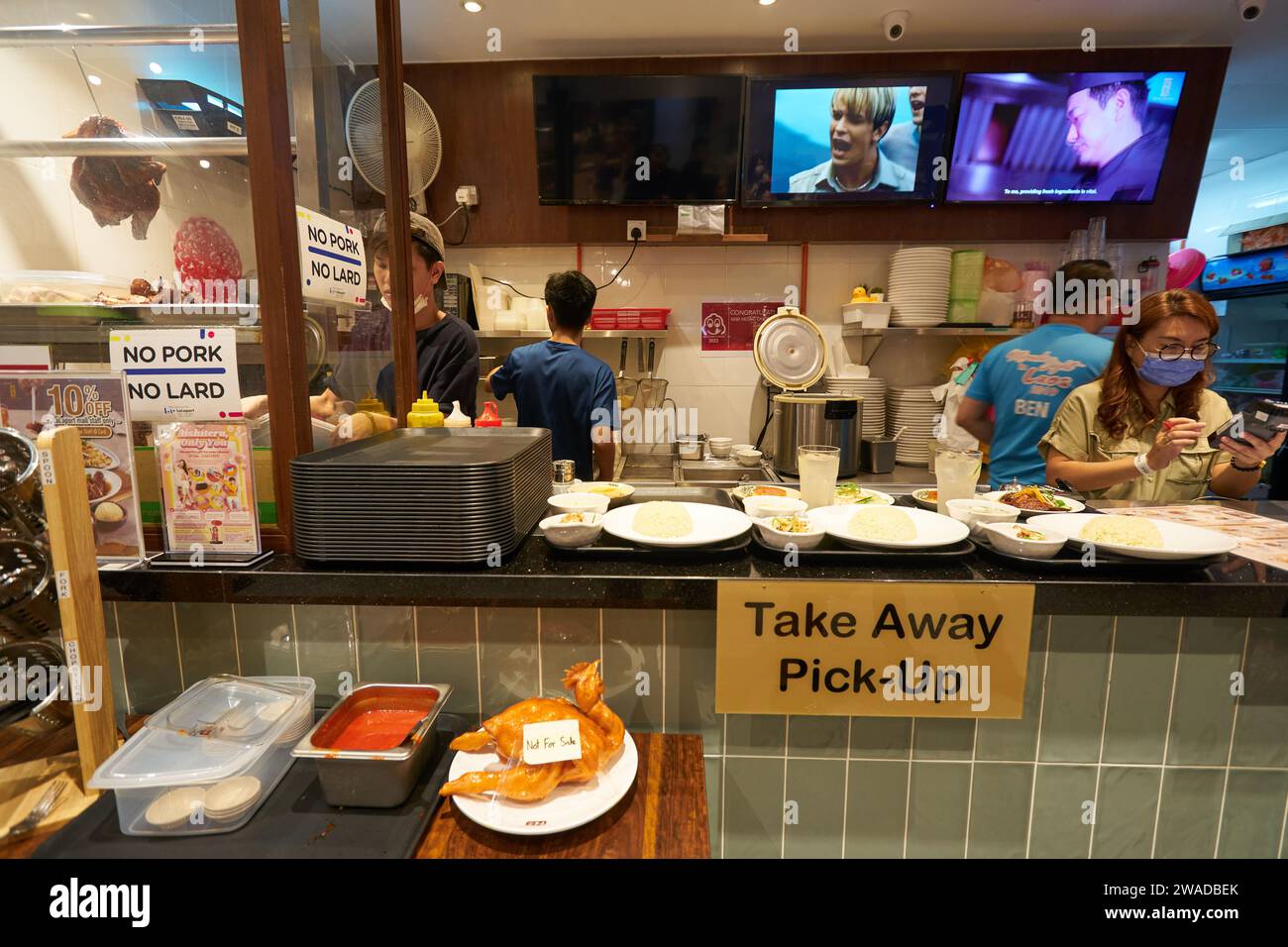 KUALA LUMPUR, MALAYSIA - MAY 27, 2023: counter service at fast-food outlet in Garden Dining Food ...