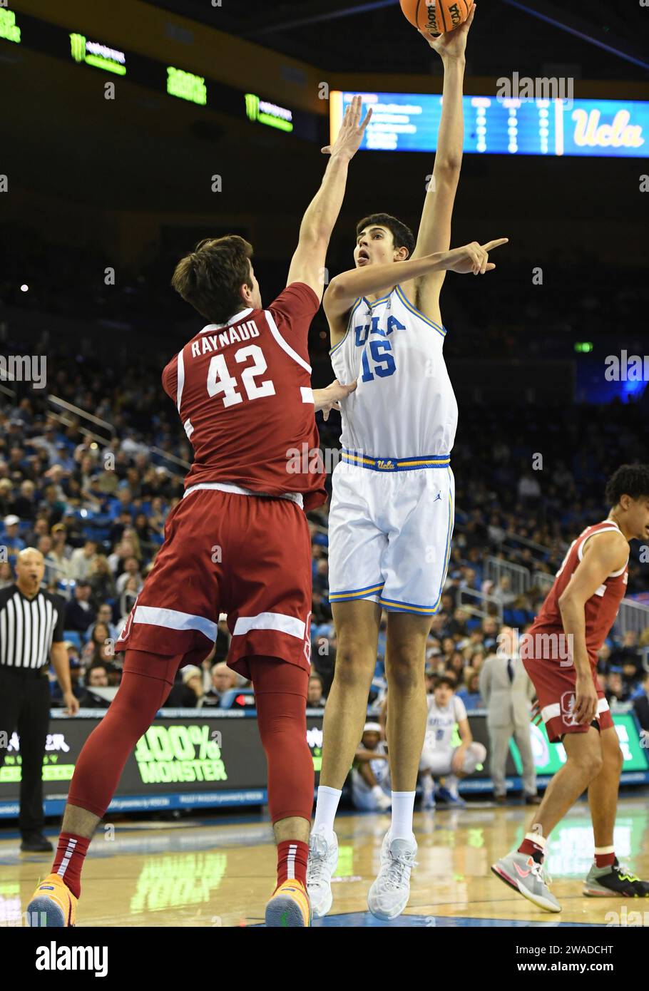 LOS ANGELES, CA - JANUARY 03: UCLA Bruins center Aday Mara (15) shoots ...