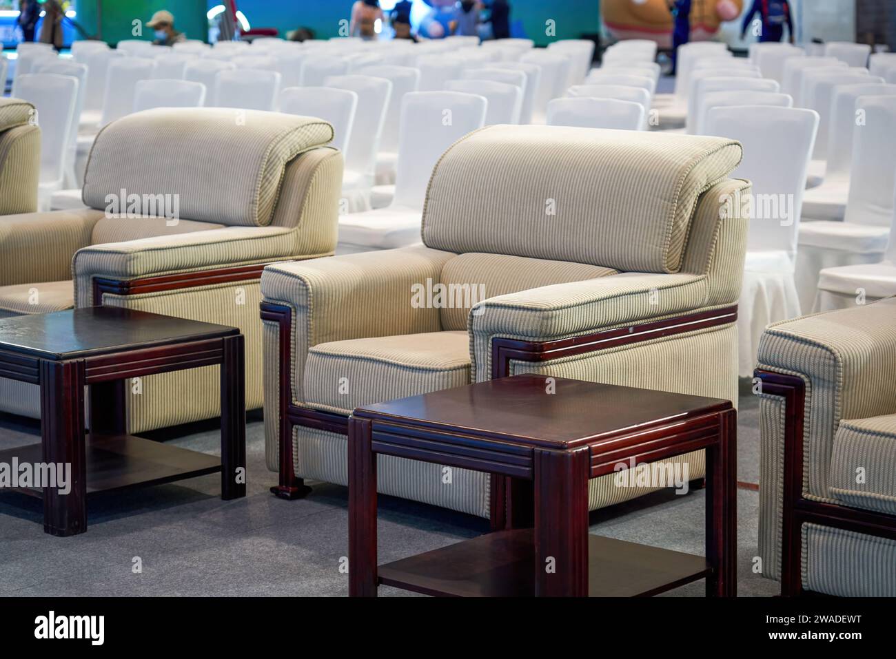 Audience in a large conference hall hi-res stock photography and images ...