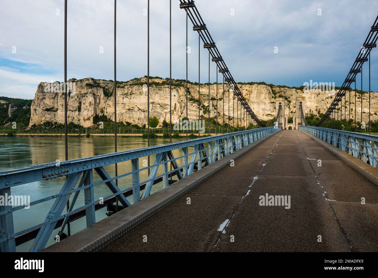 Old suspension bridge hi-res stock photography and images - Alamy