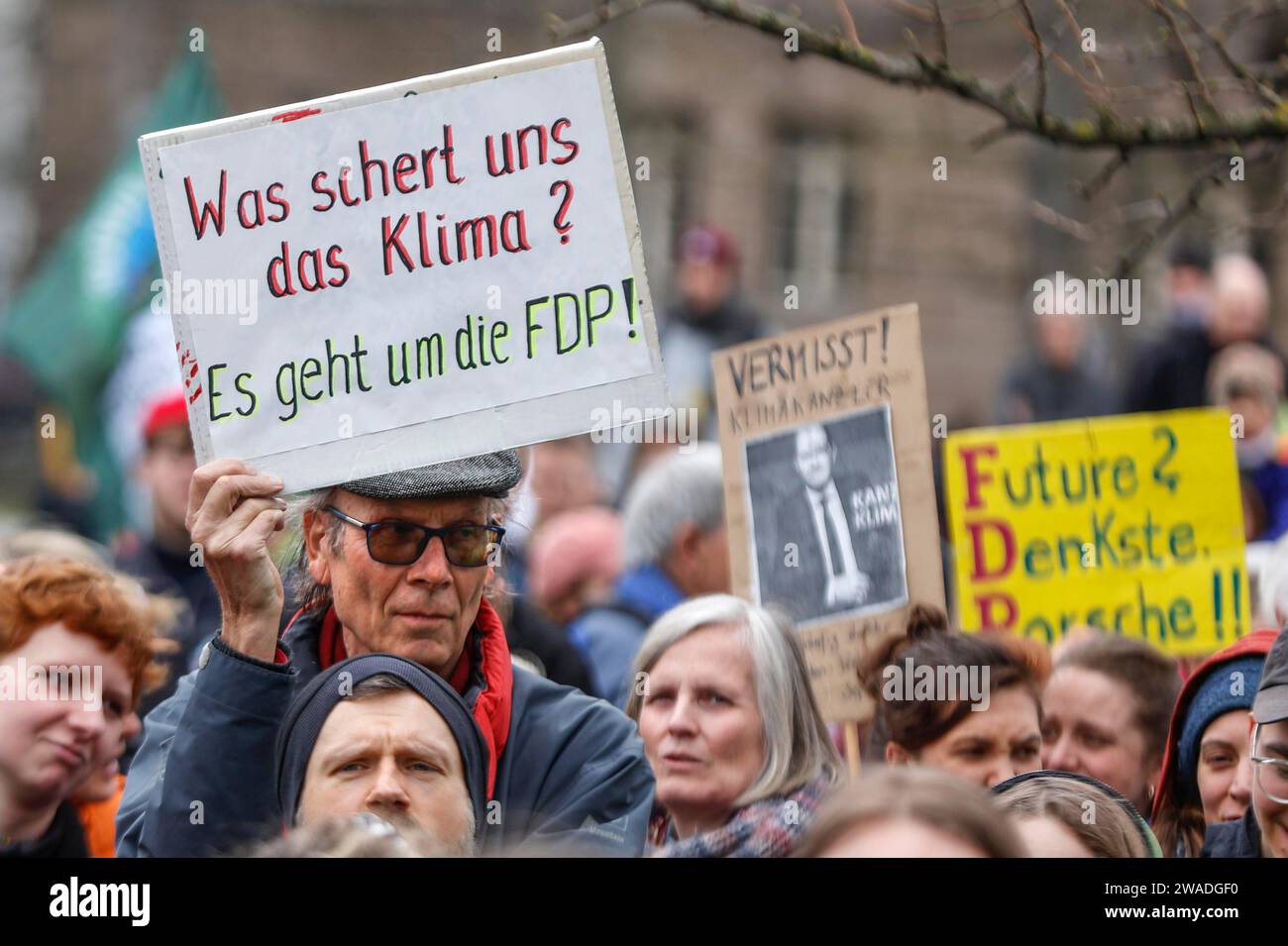Fridays for Future demonstration at the Federal Ministry of Transport ...