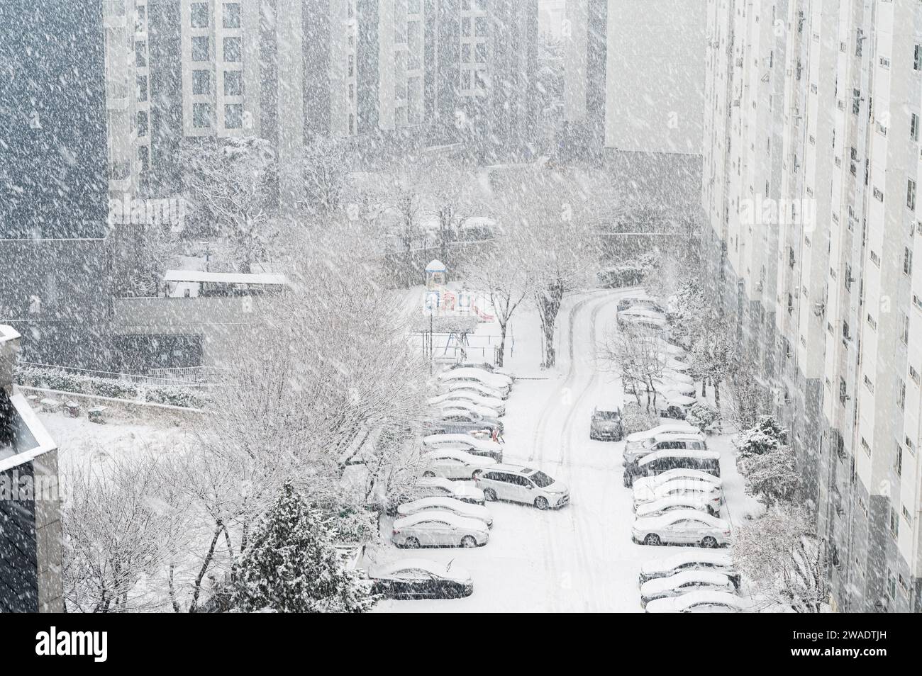 Seoul weather hi-res stock photography and images - Alamy