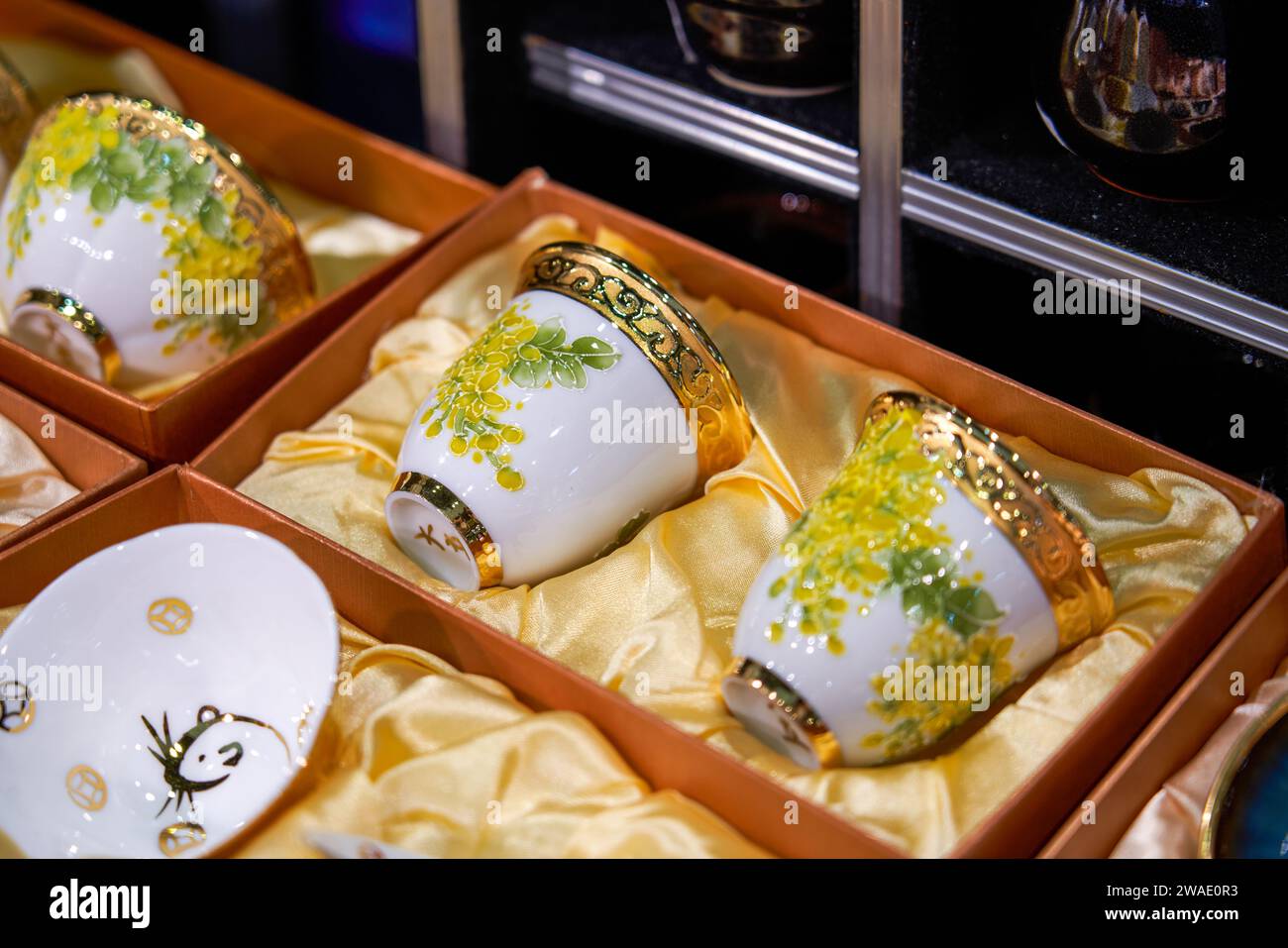 Exquisite black container hi-res stock photography and images - Alamy