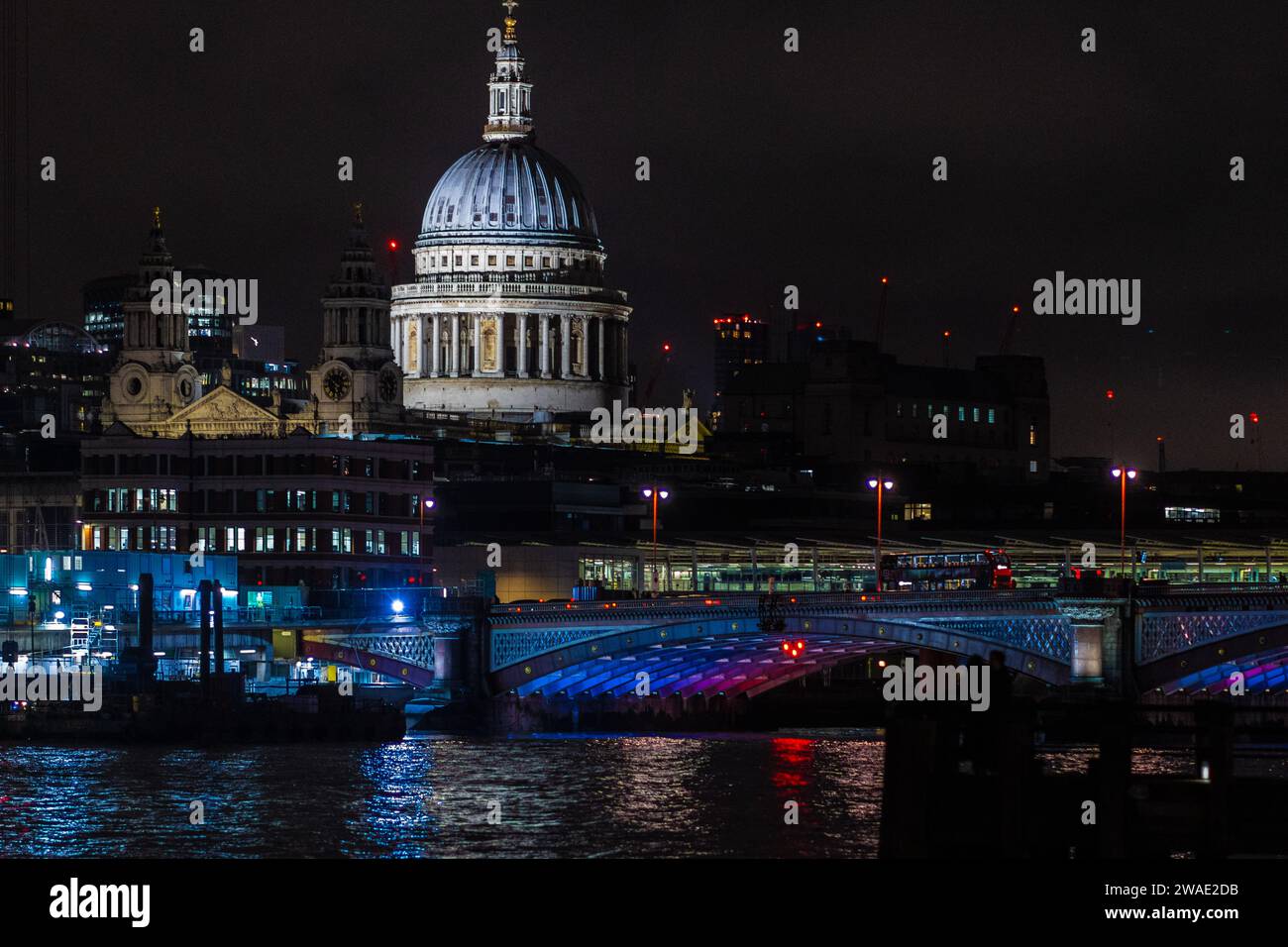 London along the Thames at Christmas Stock Photo - Alamy