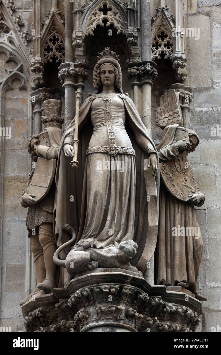 Christian statue austria hi-res stock photography and images - Alamy