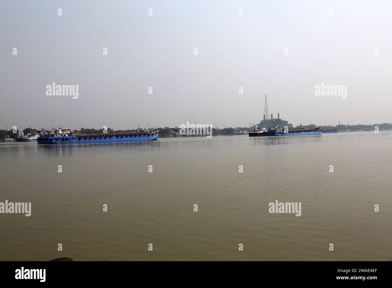 The ship is sailing on the Hooghly River in Kolkata Stock Photo - Alamy