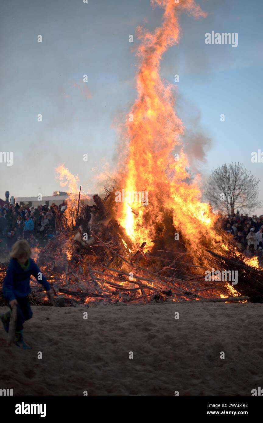 The easter fire hi-res stock photography and images - Alamy